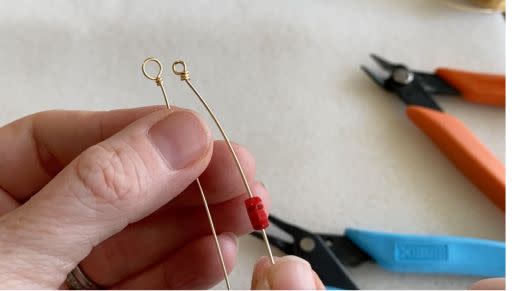 How to Make a Wrapped Wire Loop on Wire Ends — Beadaholique