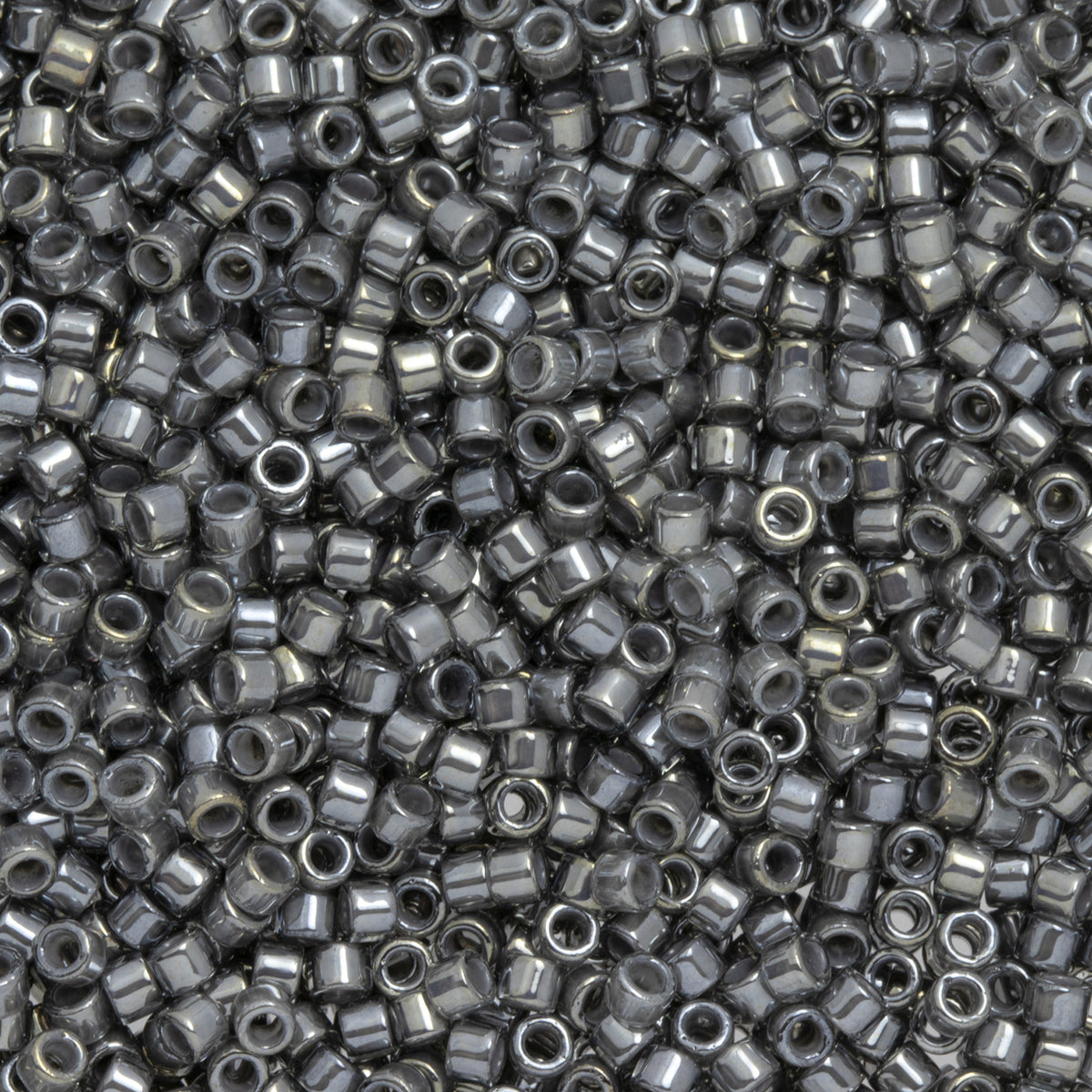 Toho Aiko Seed Beads, 11/0 #1032 'Graphite-Lined Crystal' (4 Grams ...