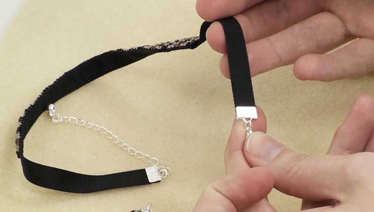 How to Use Ribbon Crimps — Beadaholique