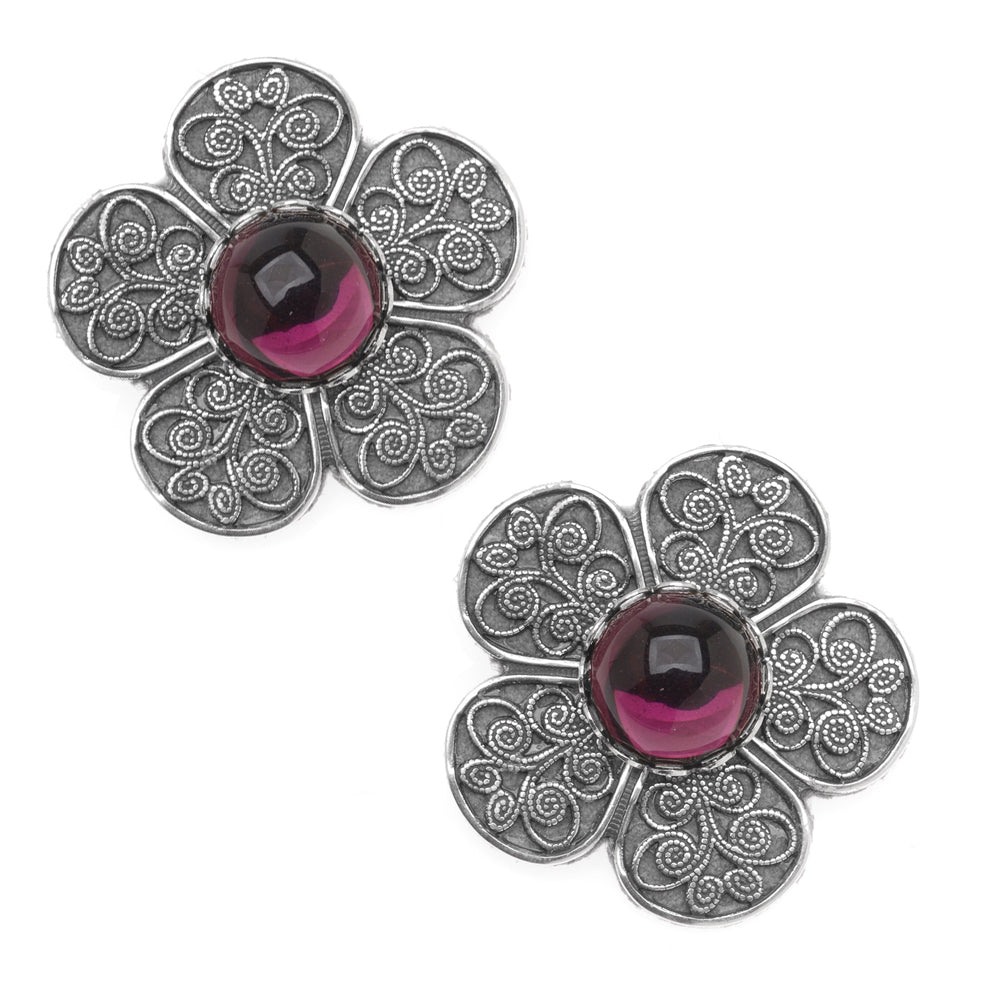 Retired - Daisy Shoe Clips — Beadaholique