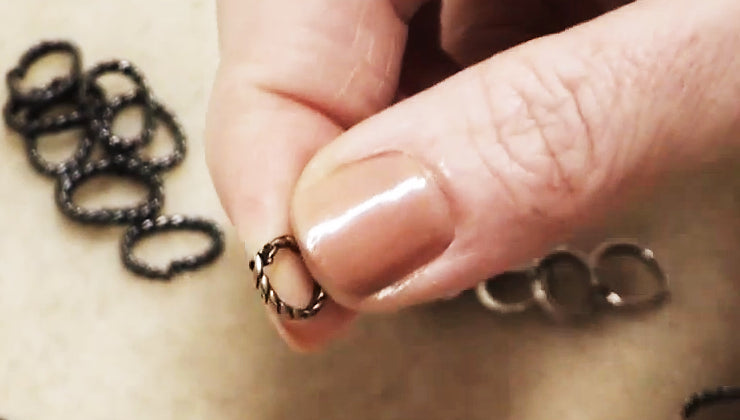 How to Use Lock-In Jump Rings — Beadaholique
