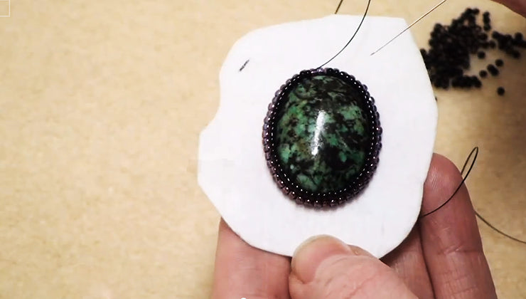 How to Create a Bezel Row in Bead Embroidery — Beadaholique