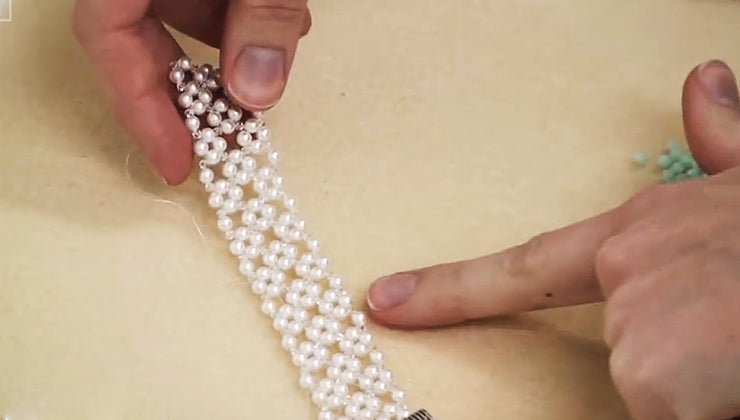 How to do an Ornate Right Angle Weave in Bead Weaving — Beadaholique