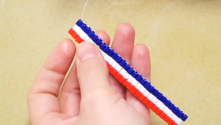 How to Tie Off and Add New Thread in Bead Weaving — Beadaholique