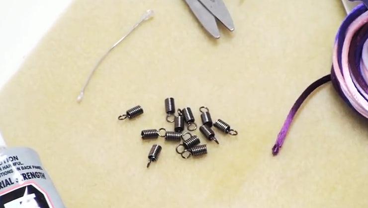 How To Use Spring Coil Ends — Beadaholique
