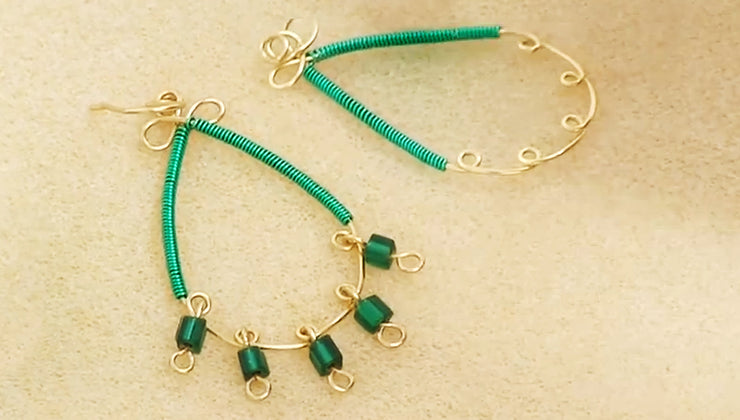 How to Make the Blarney Earrings with a Centaur Wig Jig — Beadaholique