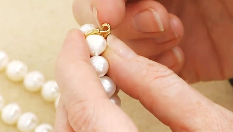 How to Use a Clasp Bail — Beadaholique