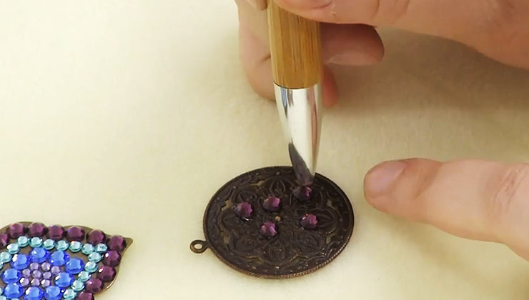 How to Use the Crystal Katana Flatback Crystal Rhinestone Applicator ...