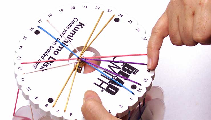 How to Do a 12 Warp Kumihimo Round Braid — Beadaholique